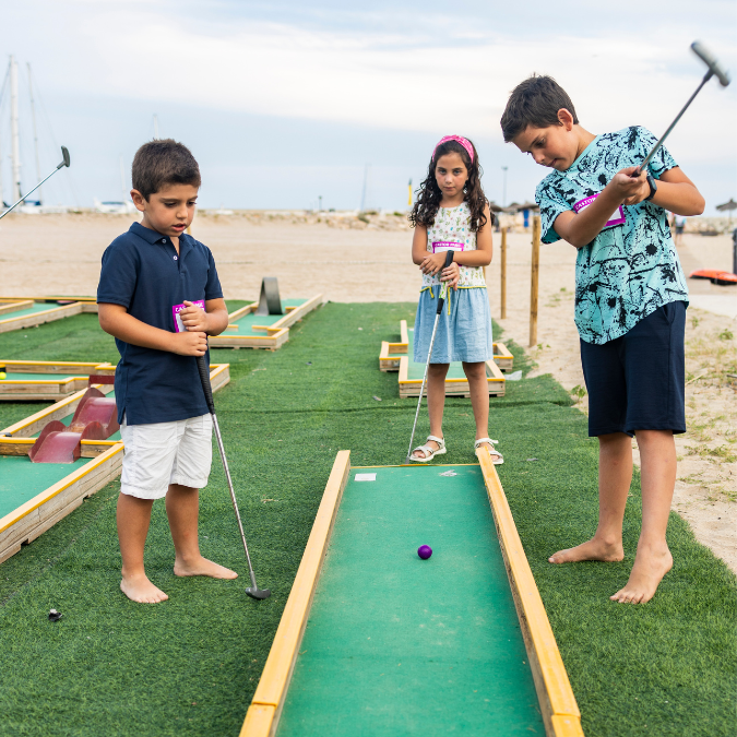 Total Putter Madness - Mini Golf Madness Games