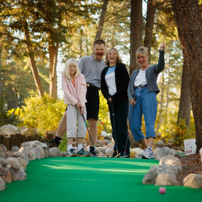 Mini Golf Madness | Mini Golf Card Game